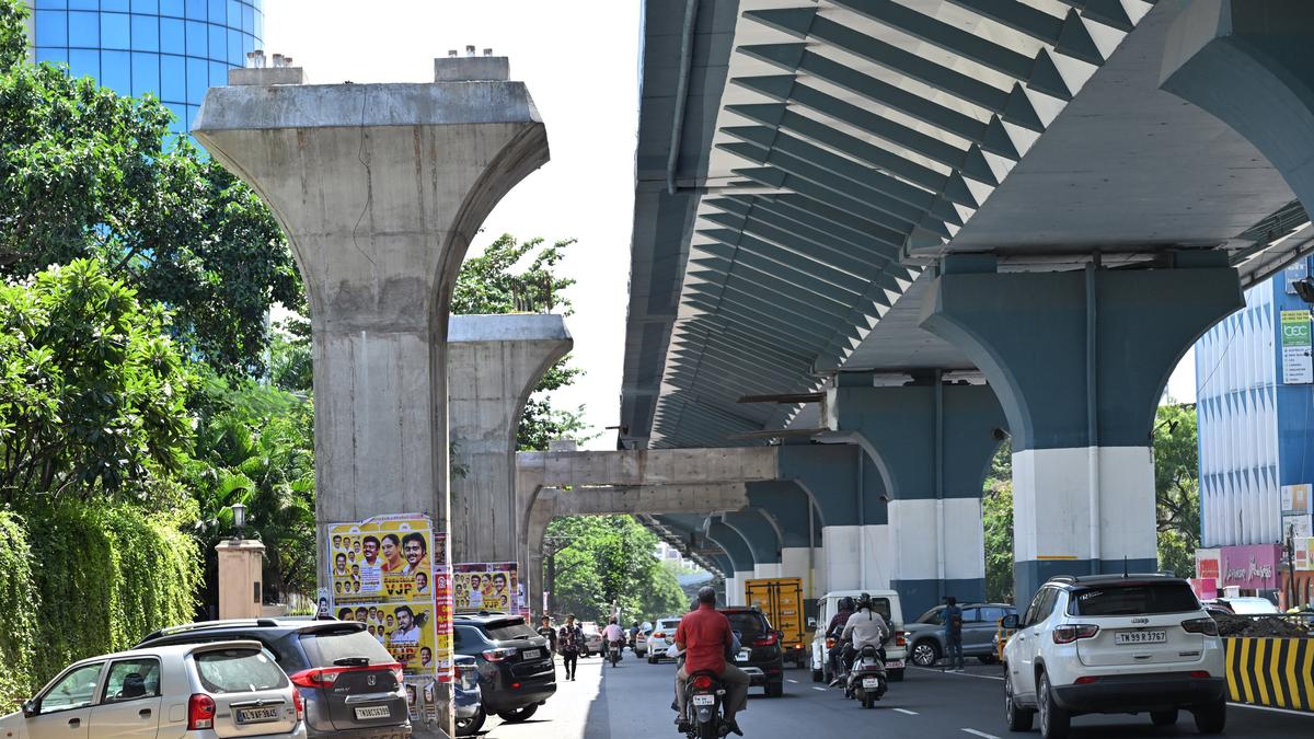 Avinashi Road flyover in Coimbatore city faces fresh issues - The Hindu